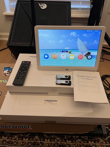 Atatat 12 inch and 10 inch digital photo frames With Two 2TB USB Thumb ...