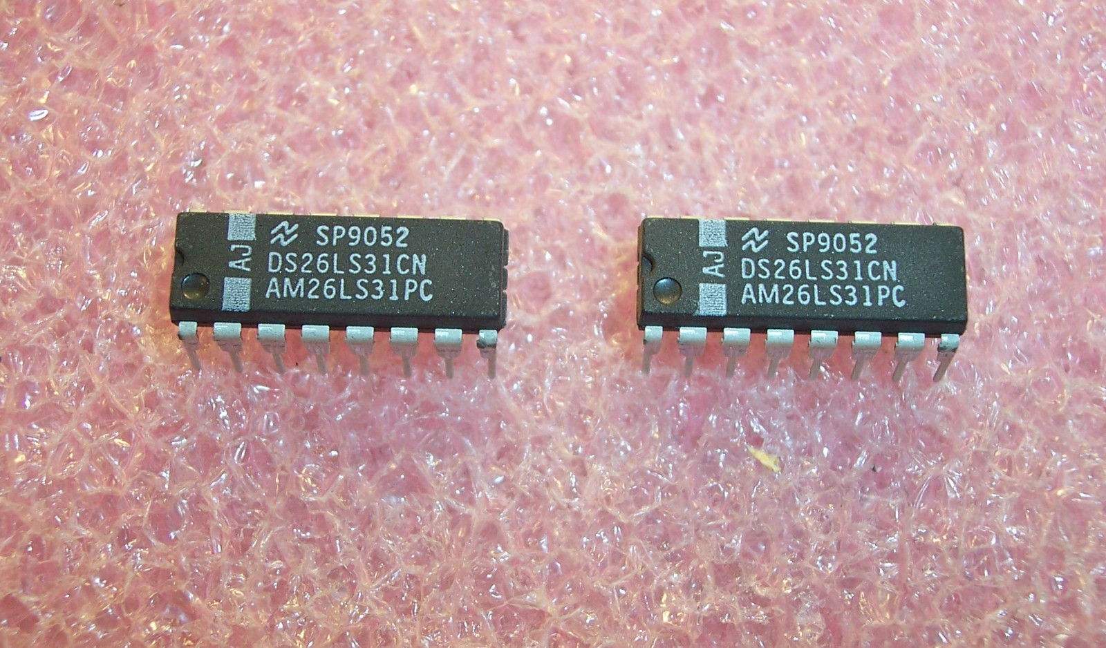 QTY (25) DS26LS31CN / AM26LS31PC NSC 16 PIN DIP QUAD LINE DRIVER NOS 1 ...