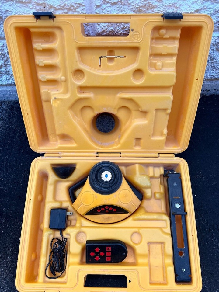 SPECTRA LASER LEVEL PRECISON WITH REMOTE & CASE | eBay