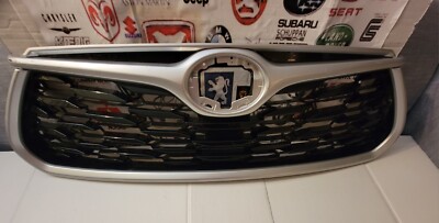 2020-2022 Toyota Highlander Front uper Grille OEM# 53111-0E250 | eBay