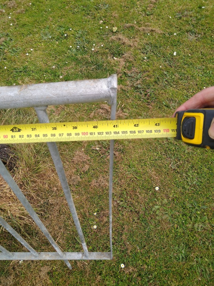 Anti-weave stable grill with removable insert - Brackets Included | eBay