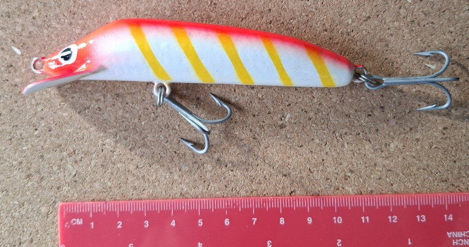 Vintage C Lures Cooktown Tiger Lure 10.5cm red/white | eBay Australia