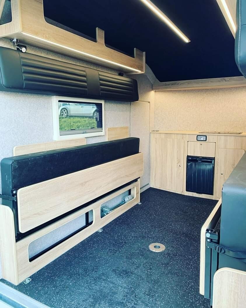 NOT FOR SALE!! Debon Roadster C500 box trailer. | eBay