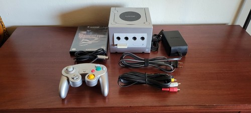 Nintendo GameCube Limited Edition Platinum Console (NTSC) + Resident ...