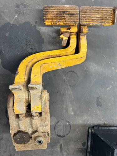 210c Backhoe Service Brake Valve Assembly With Petals | eBay