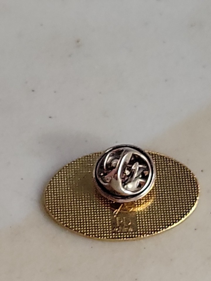 Aquarium Of The Pacific Lapel Pin Long Beach California Gold Coy Fish ...