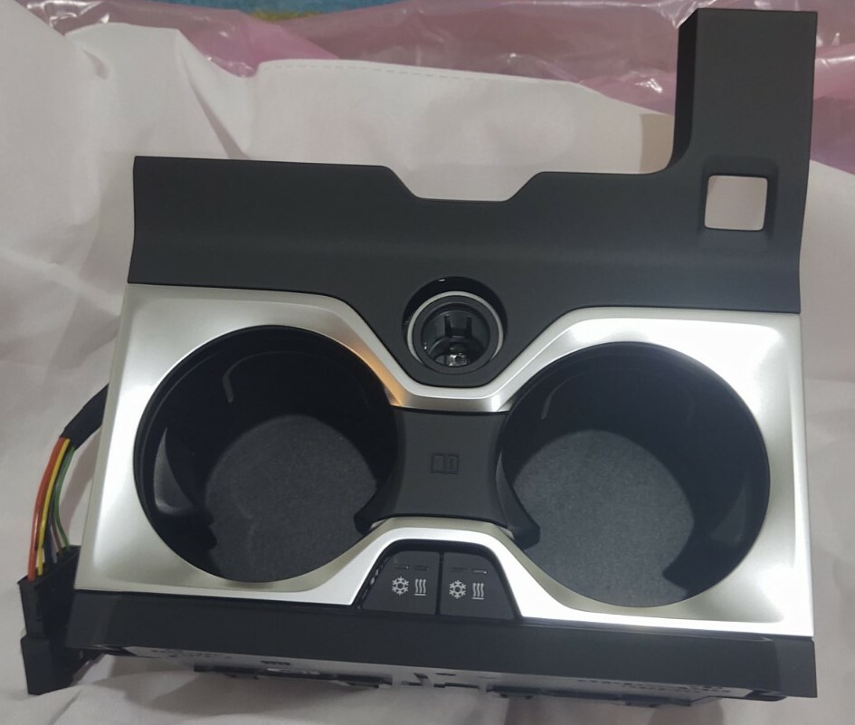 BMW OEM G05 X5 G06 X6 G07 X7 Thermoelectric Cupholder Retrofit With ...
