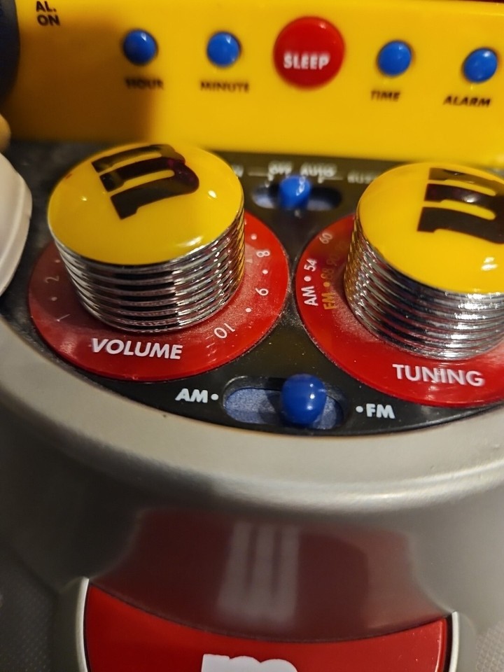 Vintage M&M Candy Clock Radio Digital Clock w/ Snooze Alarm TESTED AND ...