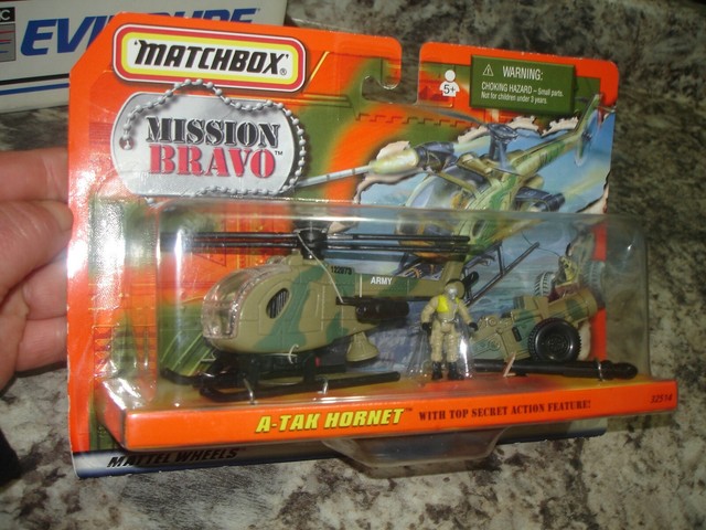1998 Matchbox Mattel Mission Bravo A-tak Hornet Helicopter Action Fea ...