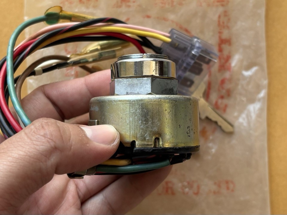 NOS HONDA DREAM C72 CA77 C77 C78 CS72 CS77 C95 CA95 IGNITION SWITCH 6 ...
