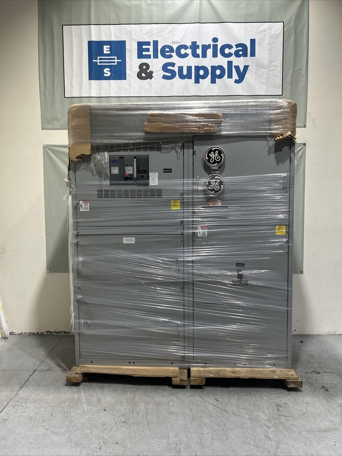 1600 Amp Meter Main Breaker GE 208y/120 3PH 4W With Breakers | eBay