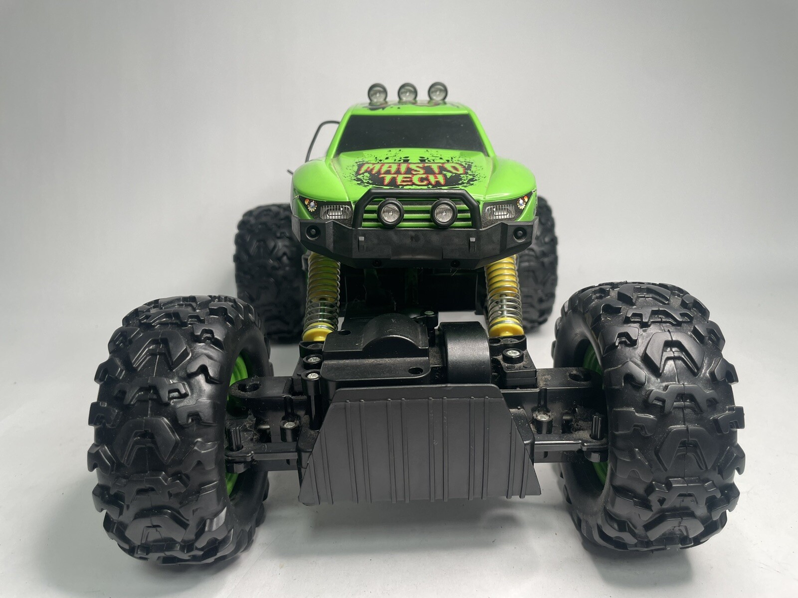Maisto Tech Neon Green Remote Control Monster Truck Grim Rock Crawler ...