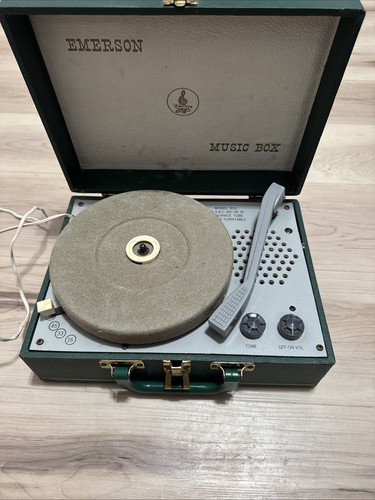 Vintage 1950s Emerson 934 Four-Speed Phonograph MusicBox Turntable ...