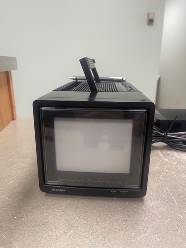 Vintage Sharp Model 5LS36 Mini Linytron CRT Portable 5" Color TV ...