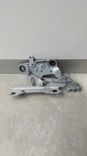 BMW F32 F30 F80 F82 F87 M2 M3 M4 Bonnet Hood Hinge Bracket (Right ...