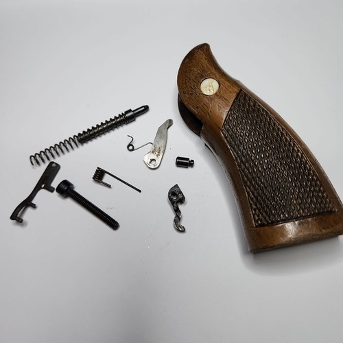 Dan Wesson Wood Pistol Grips, main spring, small parts model 14/15 357 ...