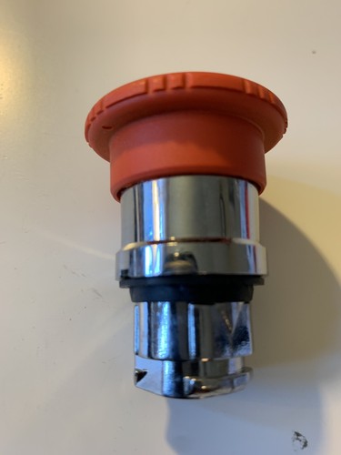 ZB4BS54. Mushroom. Old Style TWIST TO REALSE | eBay