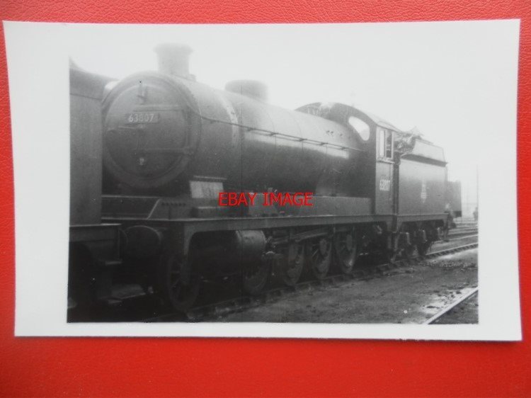 PHOTO LNER EX GCR ROBINSON CLASS O4 2-8-0 LOCO NO 63807 | eBay UK