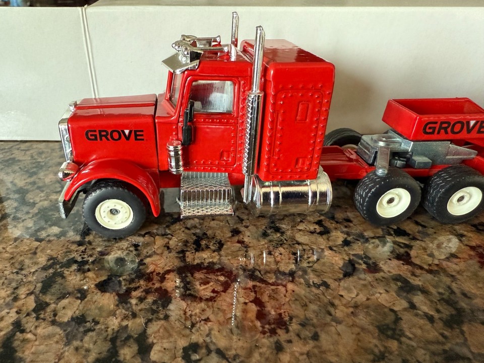 1/50 SIKU GROVE CRANES RED PERBUILT AND LOWBOY | eBay