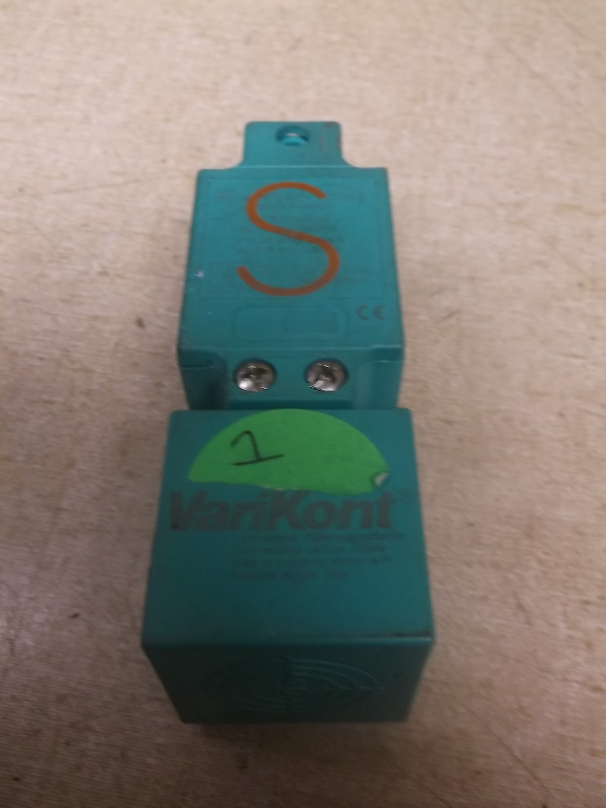 PepperL & Fuchs 106680 D-68301 Inductive Sensor *FREE SHIPPING* | eBay