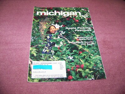 Michigan Living Magazine Vintage 2001 "Apple Picking Pastimes" | eBay