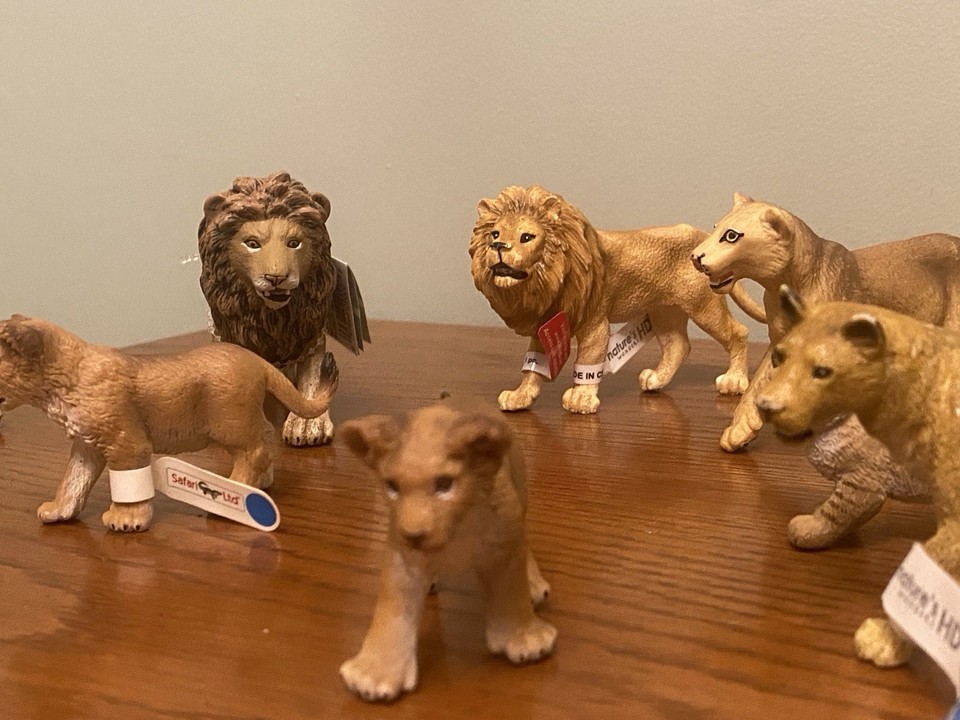 Safari Ltd African Lion, Cubs, Lioness Retired Animal Figures Toy Lot ...
