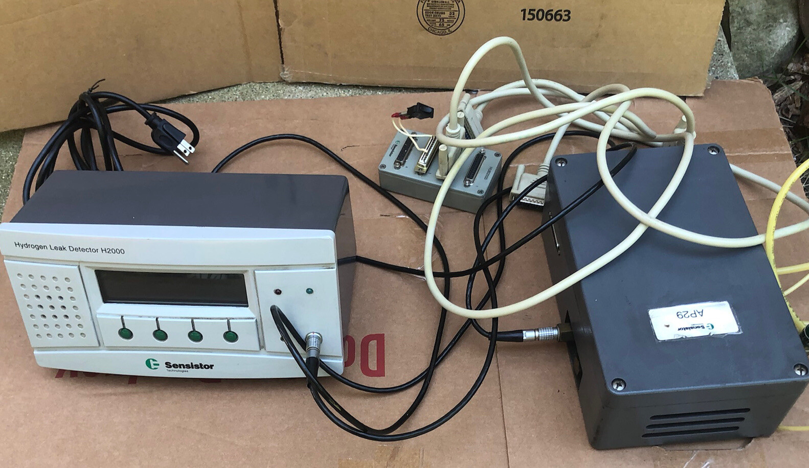 Sensistor / Inficon Hydrogen Leak Detector H2000 w/ AP29 Sampling Probe ...