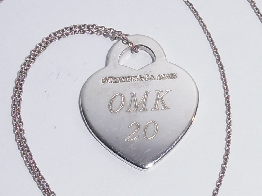 TIFFANY & CO STERLING SILVER PLEASE RETURN TO HEART TAG PENDANT WITH ...