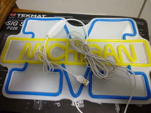 Michigan Wolverine's Sports Neon Sign LED Mancave Light Up NCAA ...