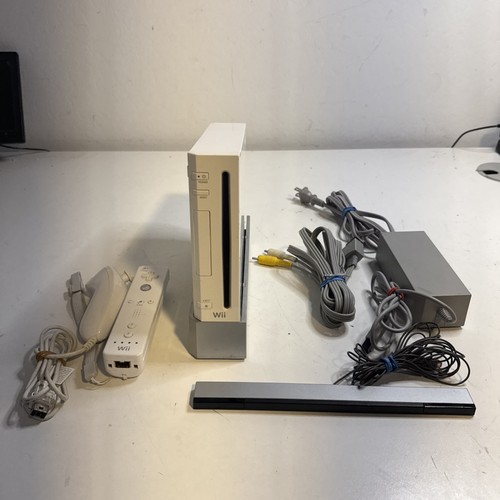 Nintendo Wii RVL-001 GameCube Compatible Console Wii Bundle (TESTED) | eBay