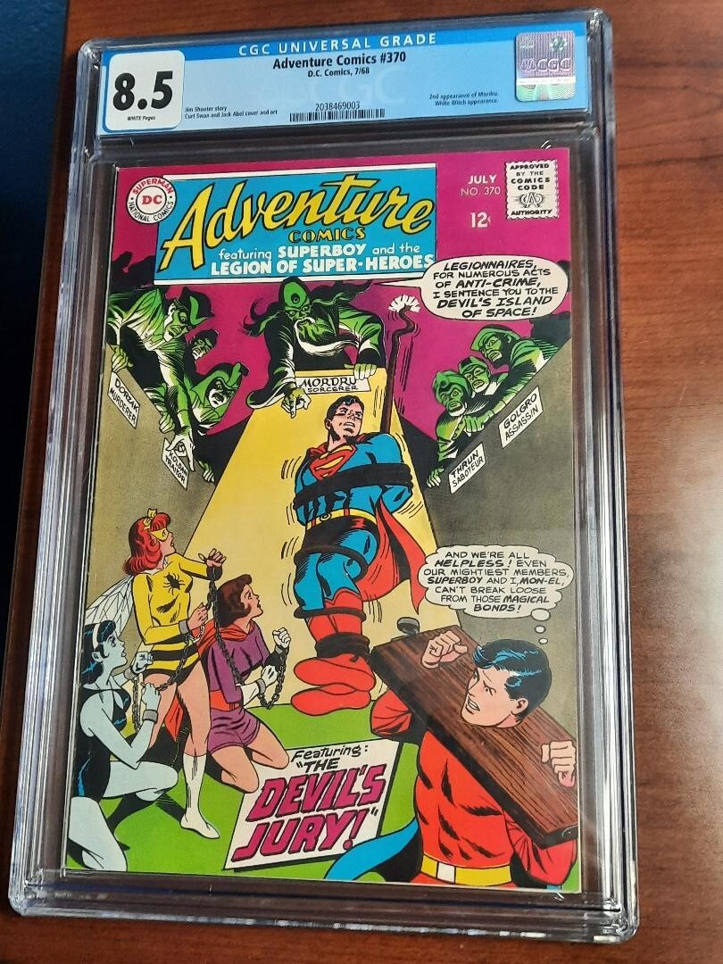 Adventure Comics 370 CGC 8.5 White pages 1968 Legion of Super Heroes ...