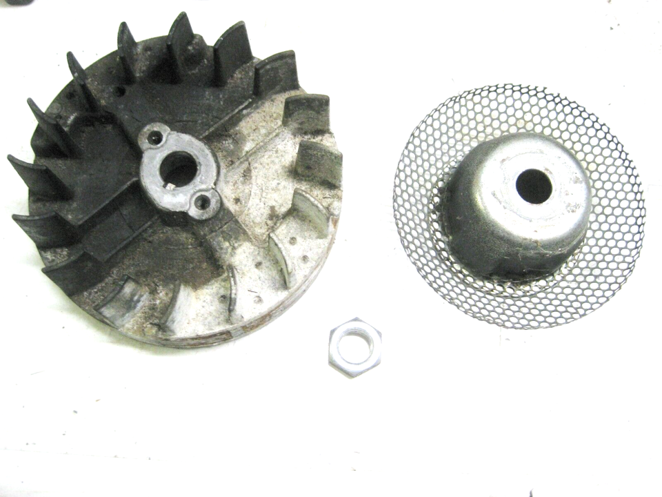 Briggs and Stratton 10T802-1253-B1 Engine Flywheel Assembly part 592370 ...