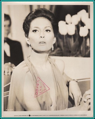 FAYE DUNAWAY in "The Towering Inferno" - Original Vintage PORTRAIT ...