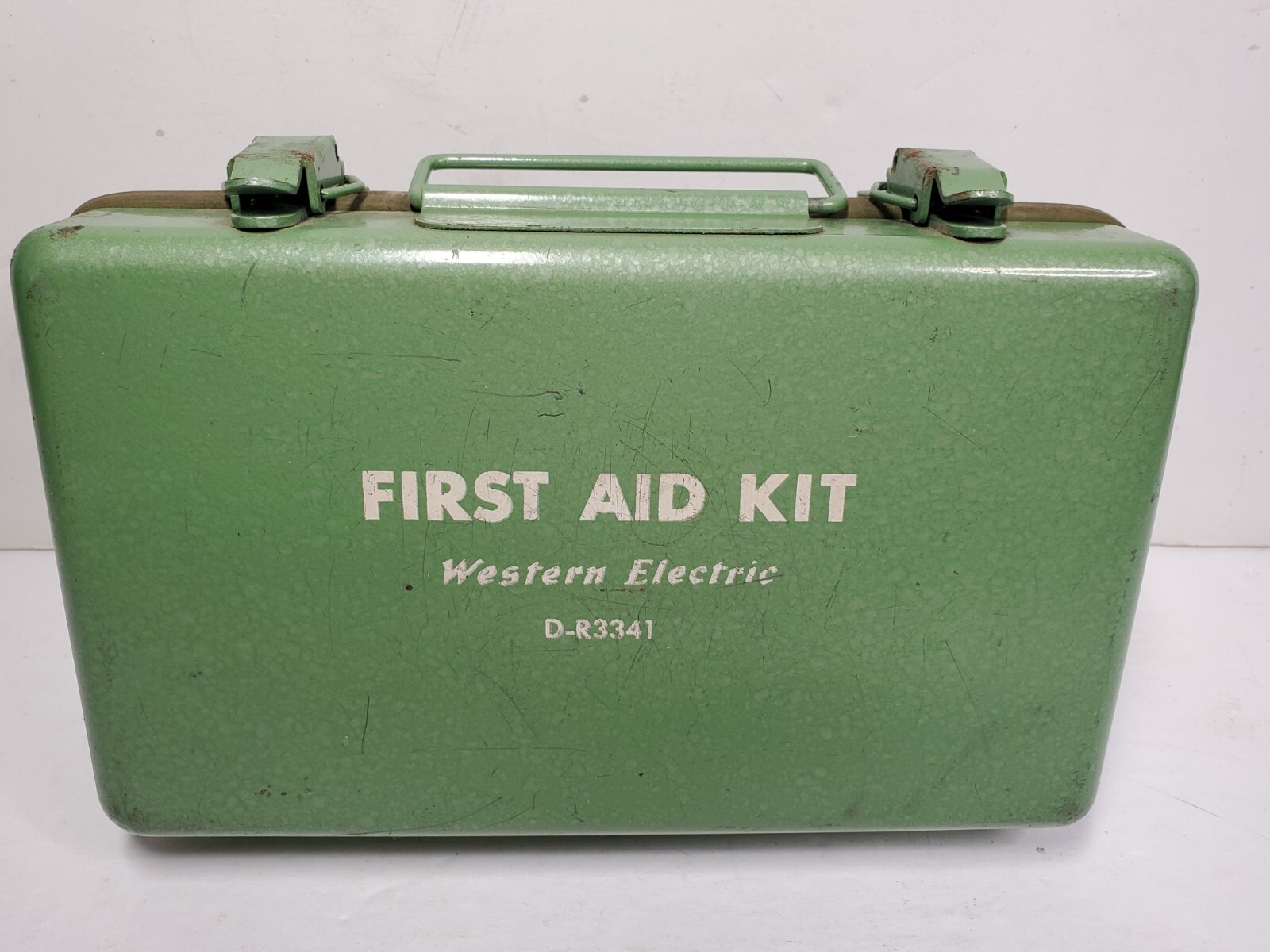 Vintage Western Electric Green First Aid Kit D-R3341 - Made by E. D ...