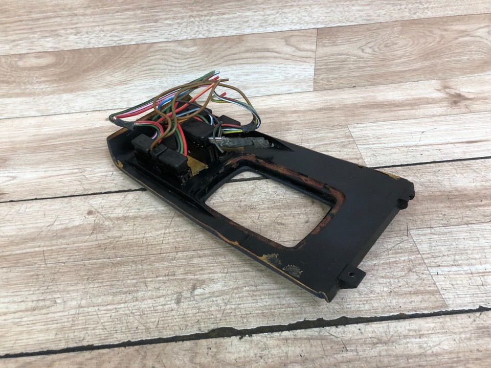 MERCEDES BENZ OEM R107 350SL 380SL 450SL 560SL FRONT CENTER WINDOW ...