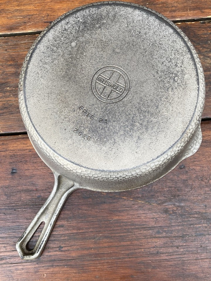 Griswold Cast Iron Hammered #8 DEEP Skillet in Nickel w/ Matching ...