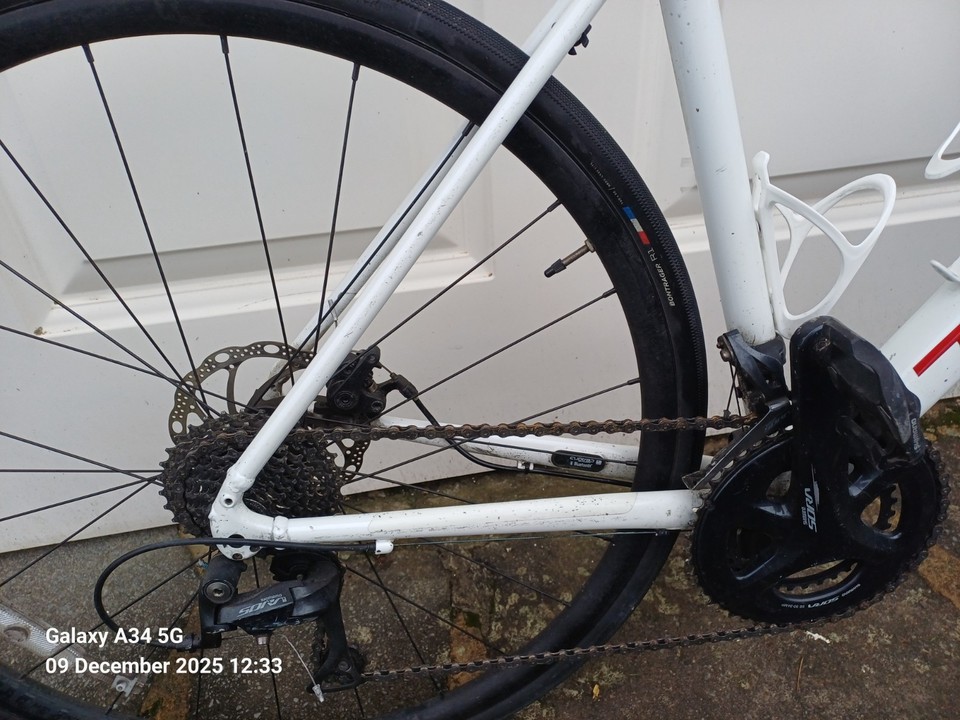 Trek Domane AL3 Unisex Sportive Road bike 54cm frame- AVAILABLE UNTIL ...