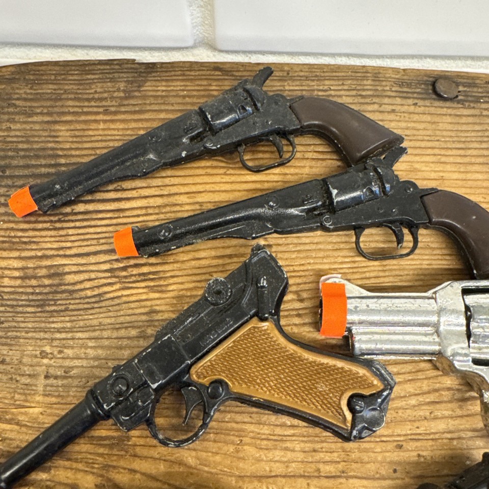 Lot Of 12 Vintage Paratrooper Miniature Luger Pistol No.1117 & Others ...