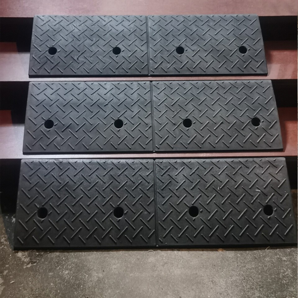 2PCS Kerb Ramp Curb Ramp Heavy Duty Driveway Threshold Ramps Rubber ...