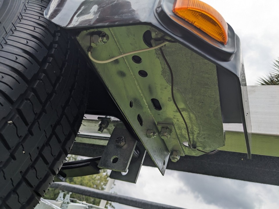 EZ Loader Fender Step Bracket for 3" Wide Frame 14" Fender 250-023723 ...