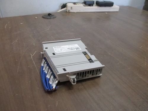 Allen-Bradley Compact 5000 DC Output Module 5069-OB16 Ser. A F/W: 2.014 ...