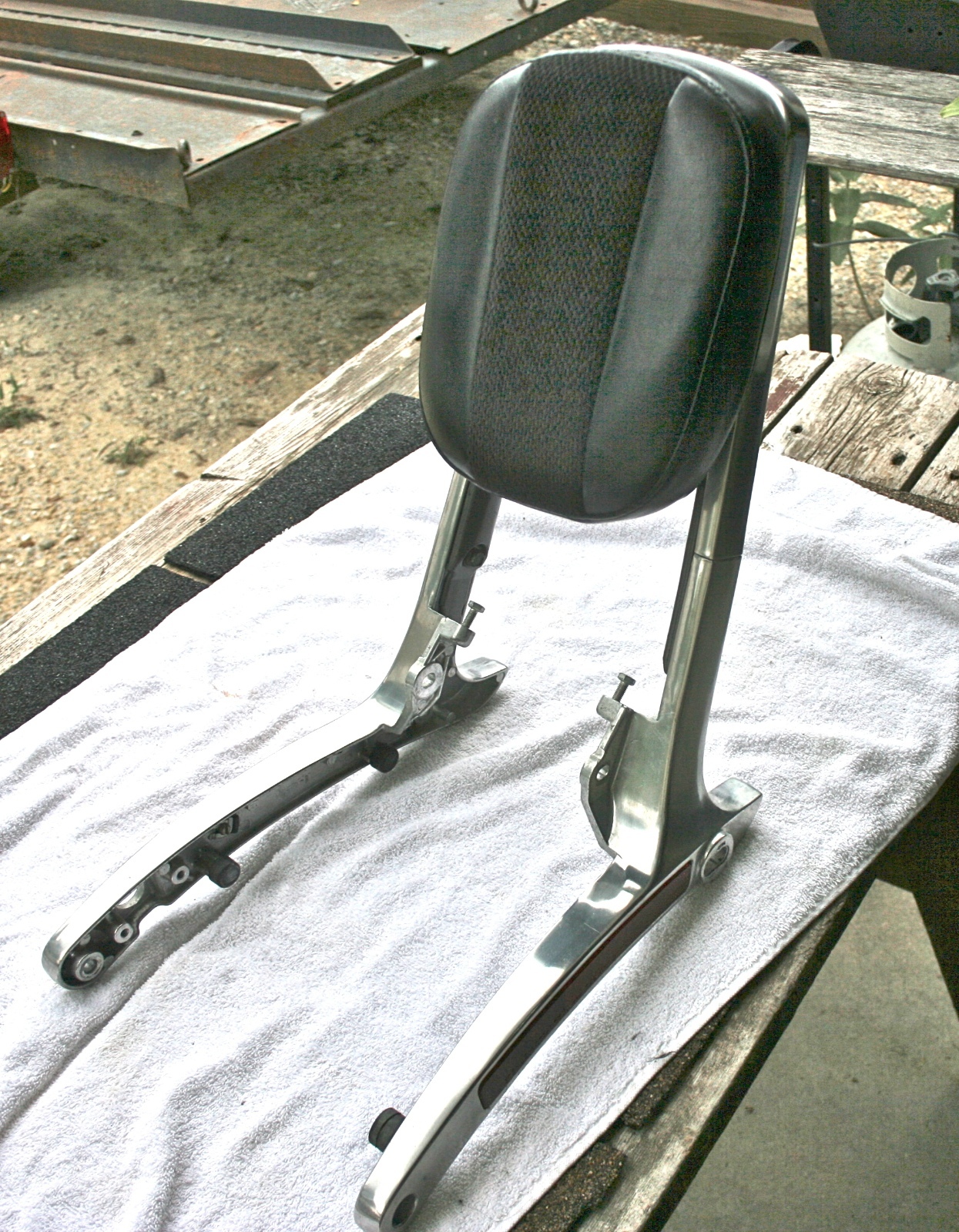 1985-86 HONDA SHADOW VT1100 VT 1100 C PASSENGER BACKREST SISSY BAR OEM ...