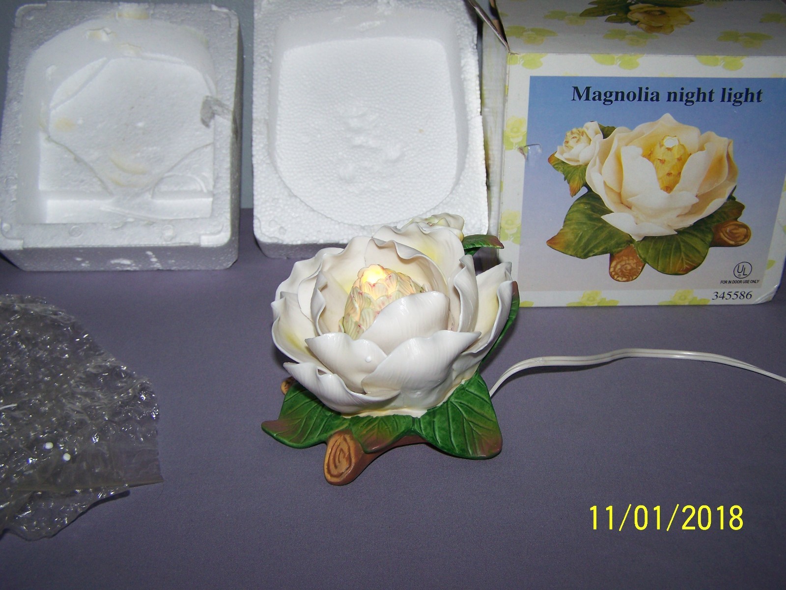 Vtg NIB Porcelain Magnolia Night Light double flowers on branch Table ...