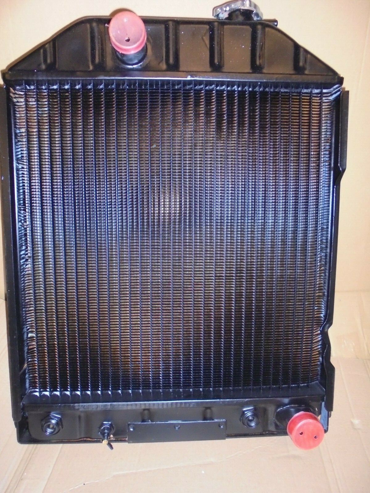 Radiator to fit Ford 5110, 5610, 6410, 6610, 6610 , 6810, 7410, 7610 ...