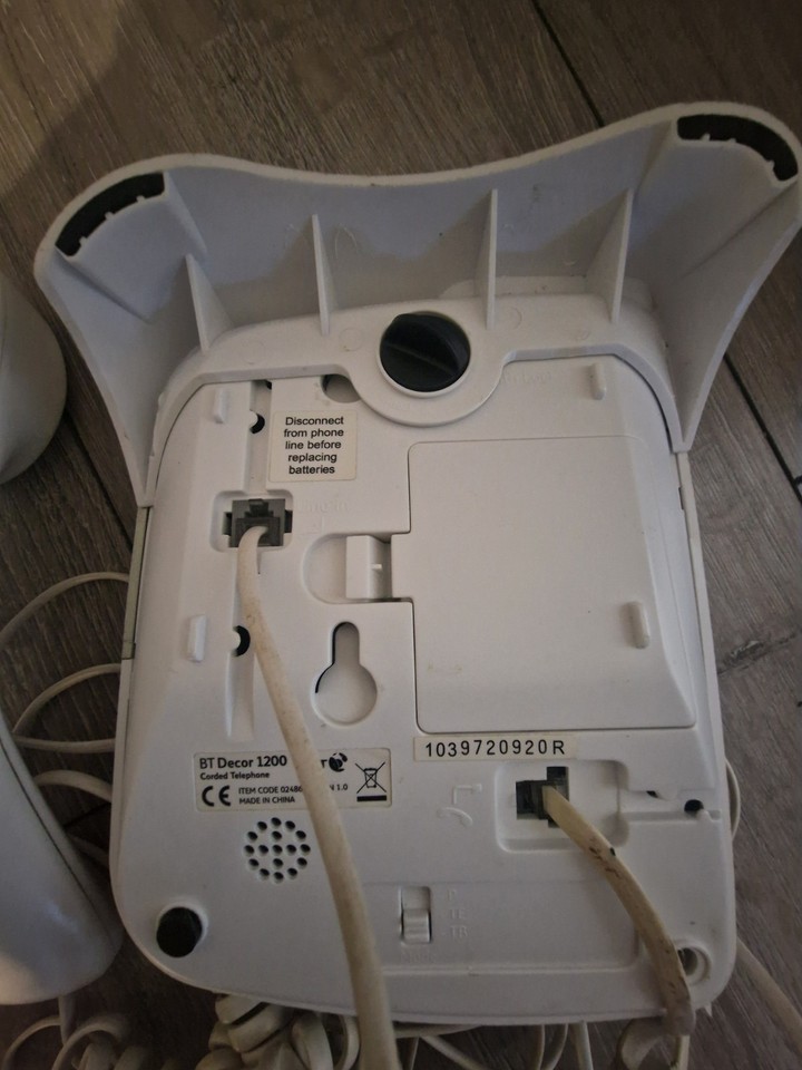 BT Decor 1200 Corded Telephone White/Grey LCD Display Landline | eBay
