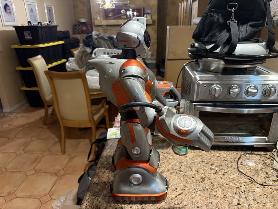 Wowwee Robotics RS Media Robot Robosapien 2006 With Remote 771171180616 ...