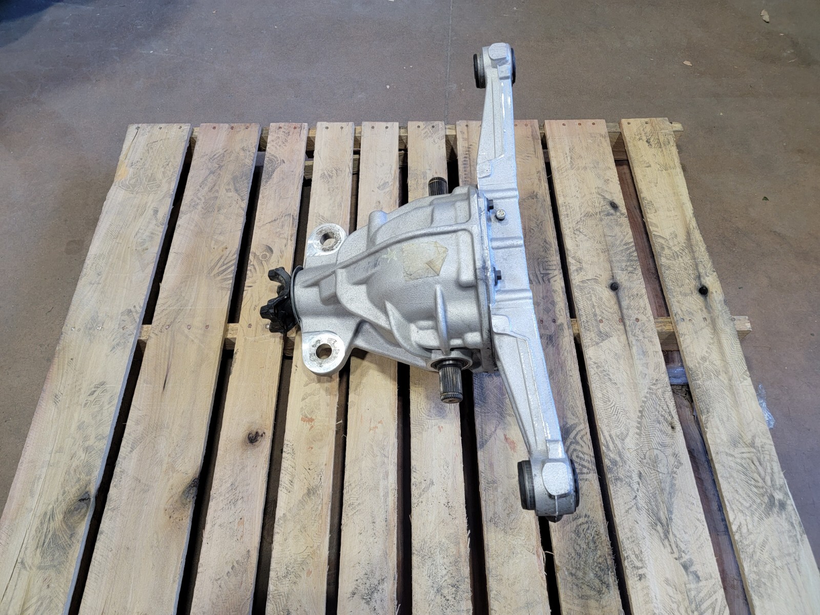 5269 Rear Differential Carrier Assembly OEM 5038307AB Dodge Viper 2008 ...