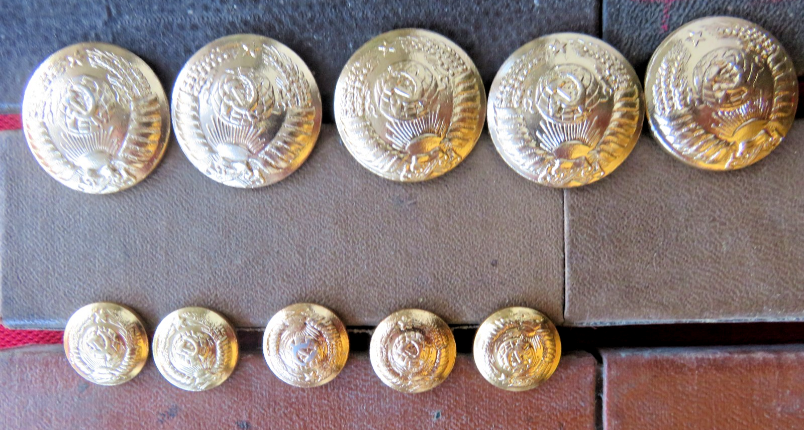 set of gold buttons for the uniform of a general of the Soviet Army 10р ...