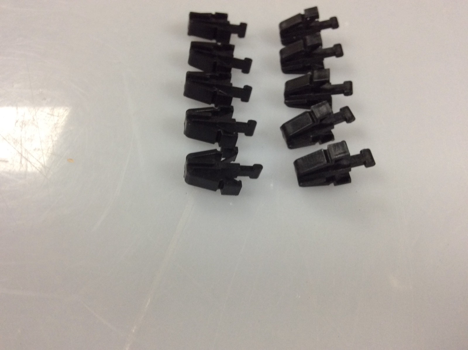 AARP Grille Clip Locks X 10 to Toyota Hilux, LN145, LN147, LN166 1997 x ...