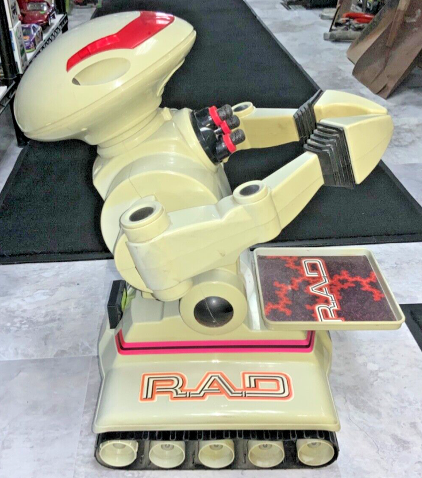 Vintage 1998 Toymax RAD R/C Robot w/ Controller & Battery Pack ...